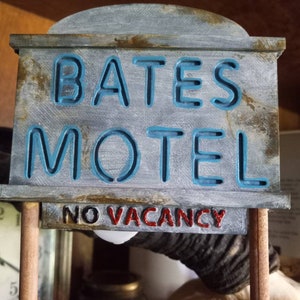 Bates Motel Psycho Alfred Hitchcock Horror Sign 1/12th Scale LED ...