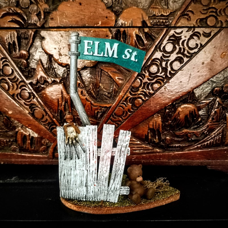 Elm Street Sign - Etsy