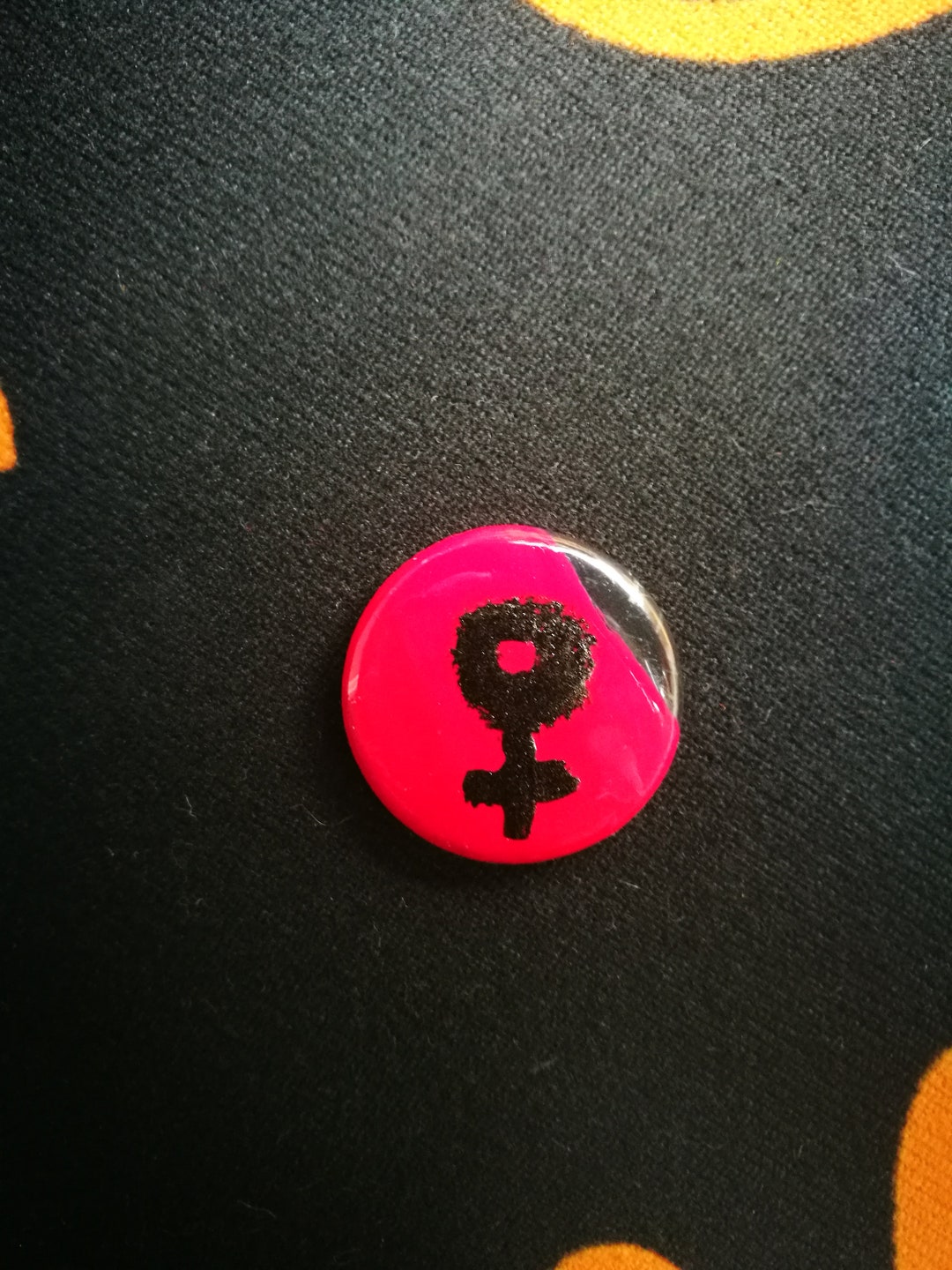 Pin Button Clips Made From Upcycled Buttons. Reworked Button Painted ...