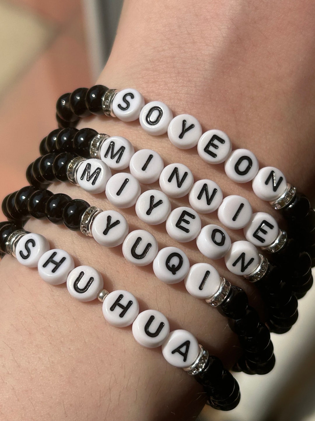 KPOP gi-dle Bracelets Members, Glass Pearl Beaded Bracelets, Jewellery ...