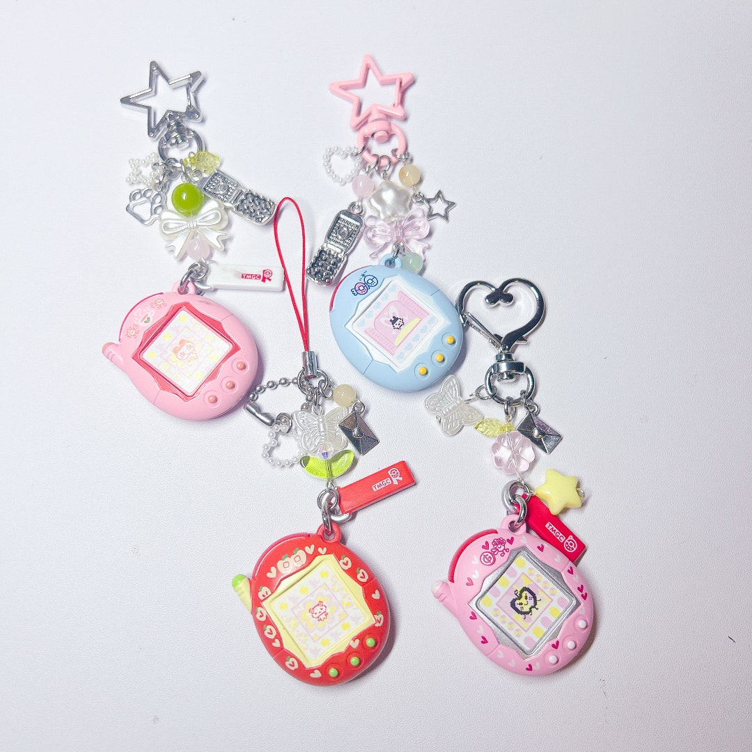 Tamagotchi Keychain - Etsy