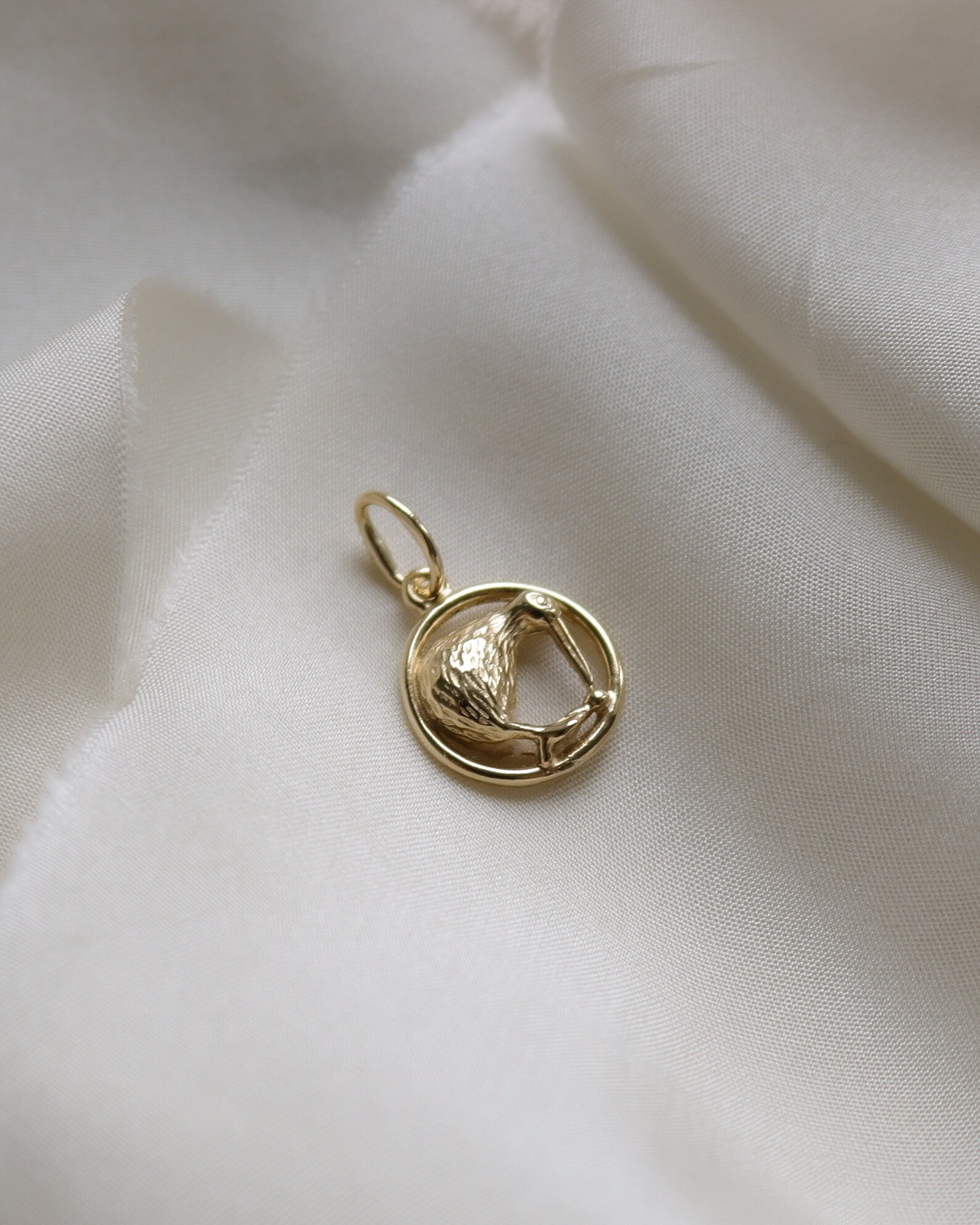 9ct Gold Kiwi Pendant Charm - Etsy