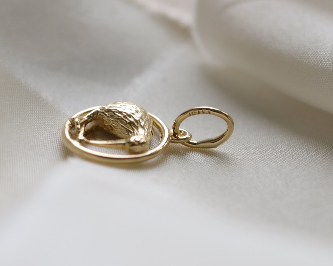 9ct Gold Kiwi Pendant Charm - Etsy