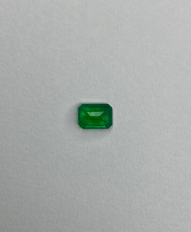Top 100% Natural Emerald Gemstone, 1.45cts, Handmade Faceted Cut ...