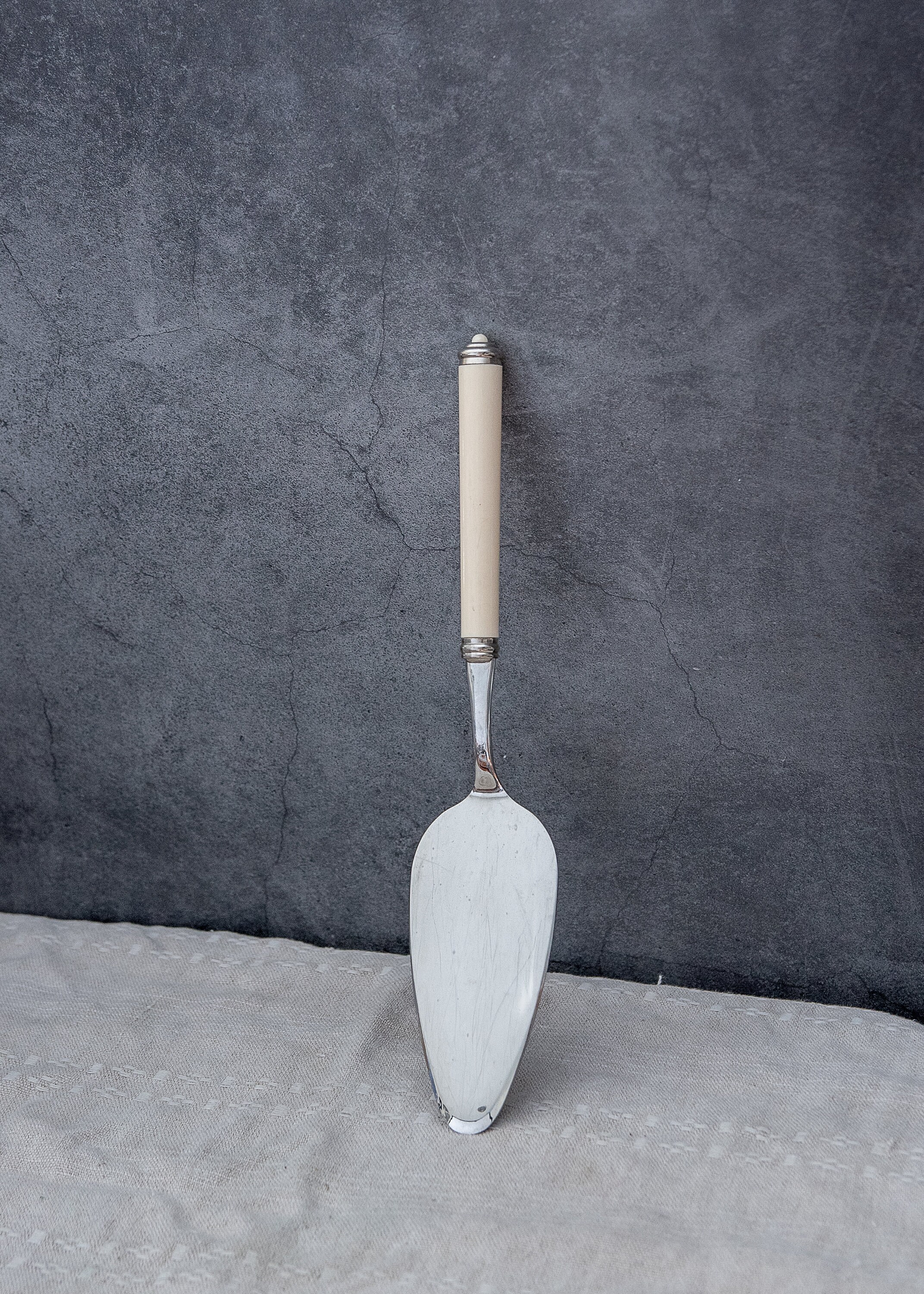Vintage Cake Server Mid-century Cake Knife Tart Slice Made in Italy ...