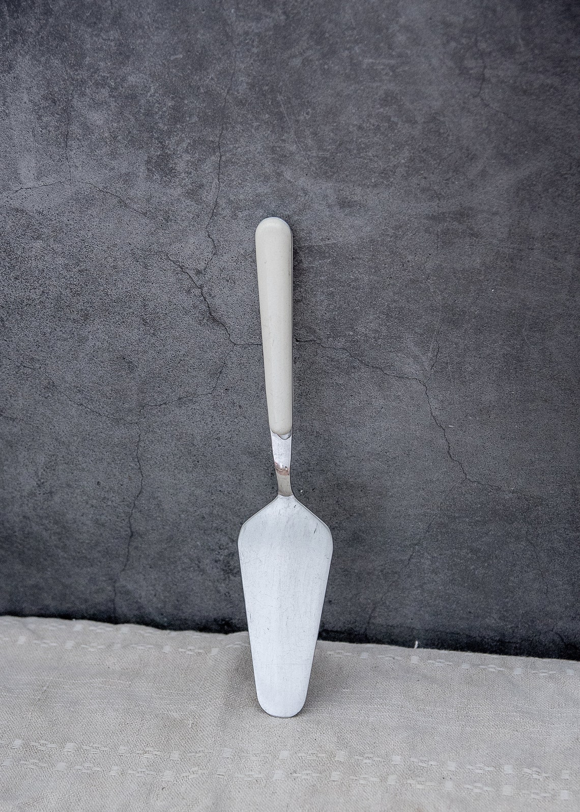 Vintage Cake Server Mid-century Cake Knife Tart Slice Serving Tool ...