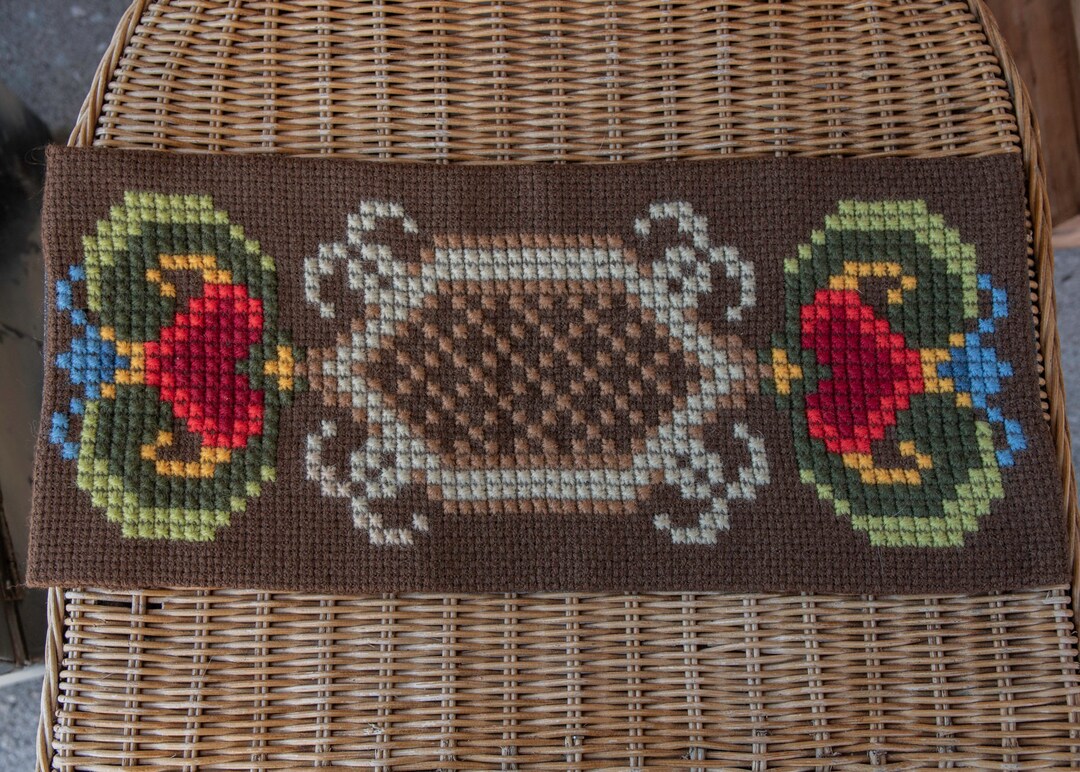 Vintage Wool Table Runner Cross Stitch Farmhouse Decor Scandinavian ...