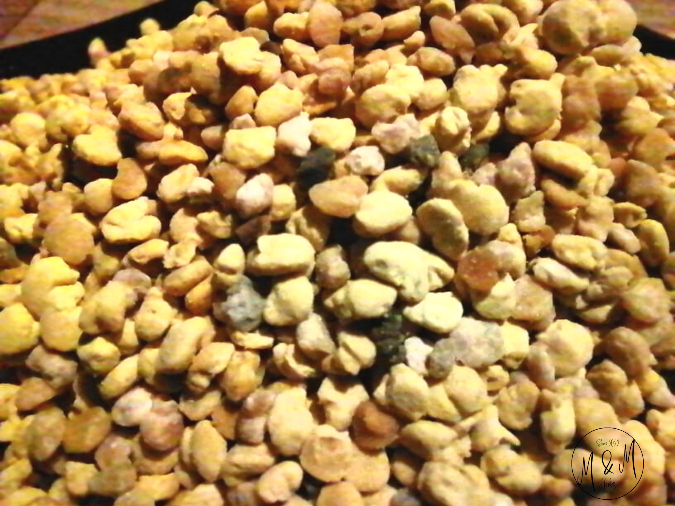 Edible Bee Pollen From Local Beekeeper / Organic Dry Bee Pollen ...