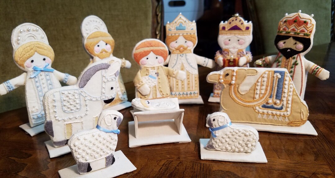Vintage Fabric Hand Sewn Christmas Fabric Nativity Set of 11 - Etsy