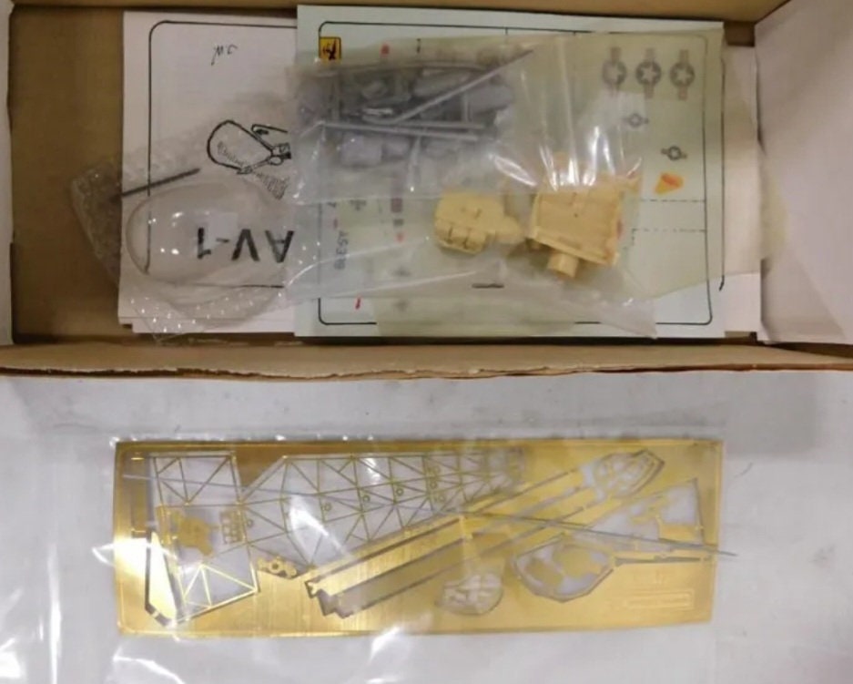 Esoteric Models Bell 47 Korean War Chopper NAV-1 1/72 MASH Helicopter ...