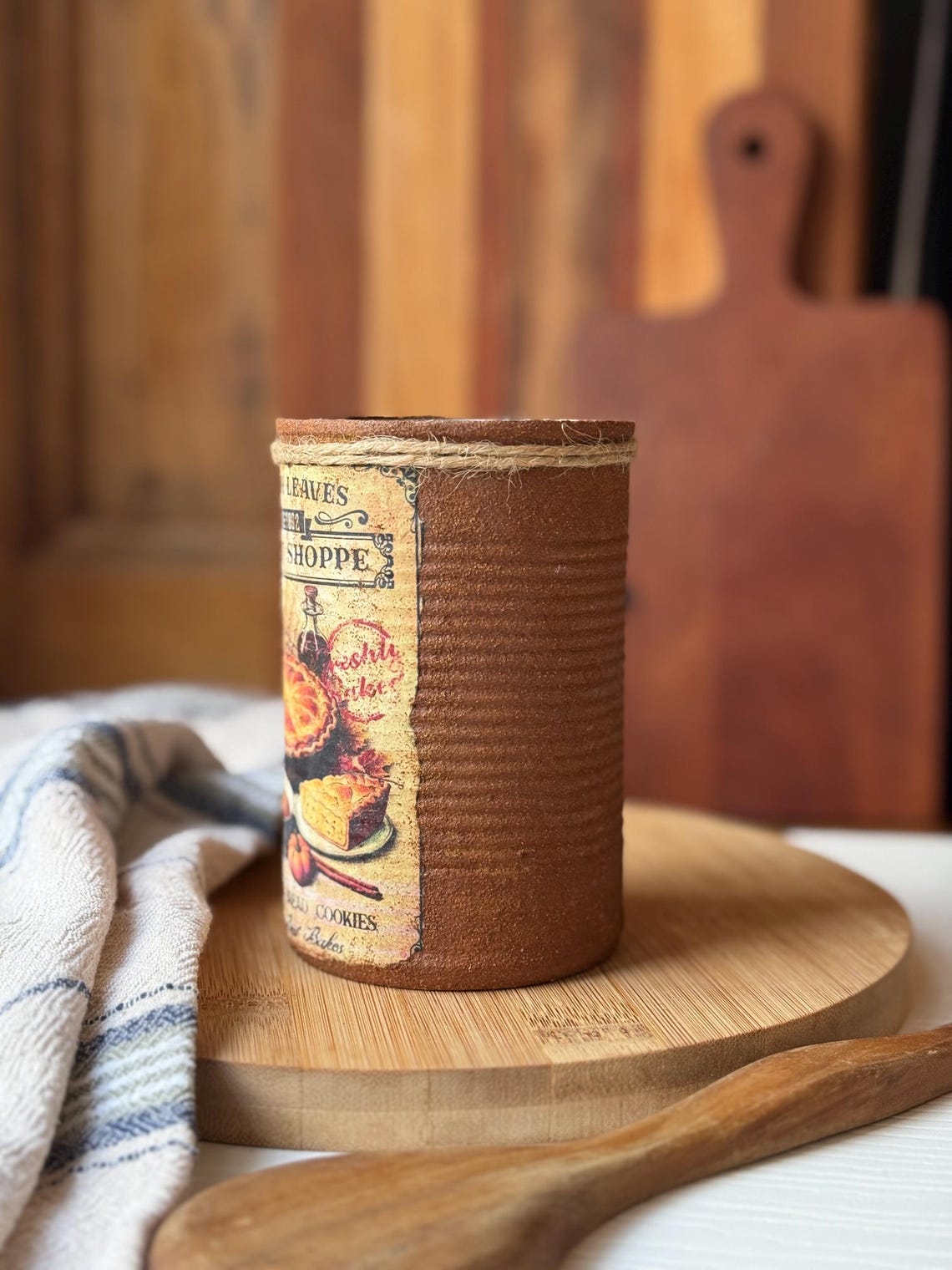 Farmhouse Primitive Grungy Can-rusty Tin Can - Etsy