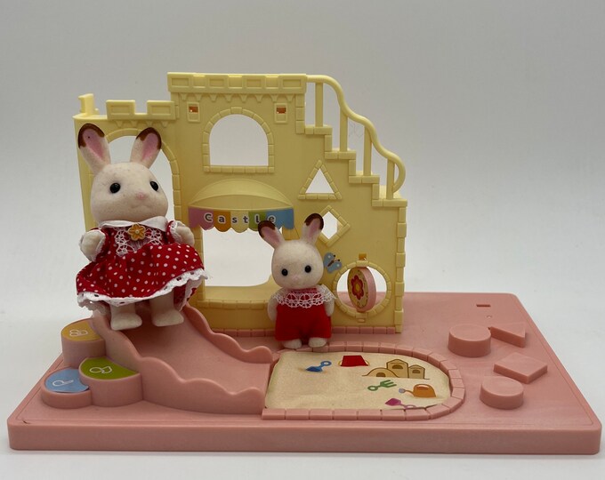 Calico Critters Baby Sandcastle Playset + 2 Figures - Etsy