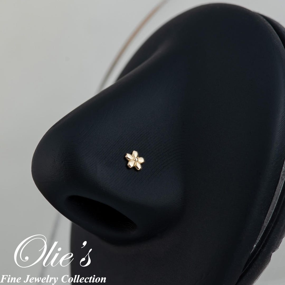 14k Solid Gold Tiny Daisy Nose Piercing, Flower Nose Stud for Women ...