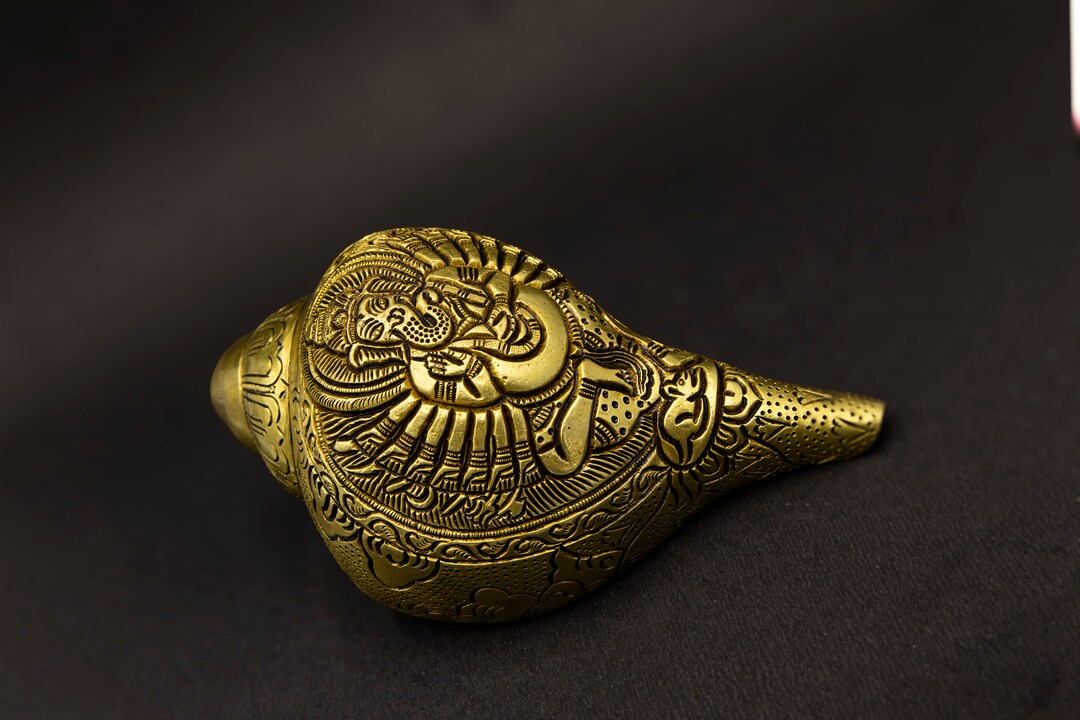 Brass Shanka Statue Brass Lord Ganesha Carving Conch Shell: Shanka for ...