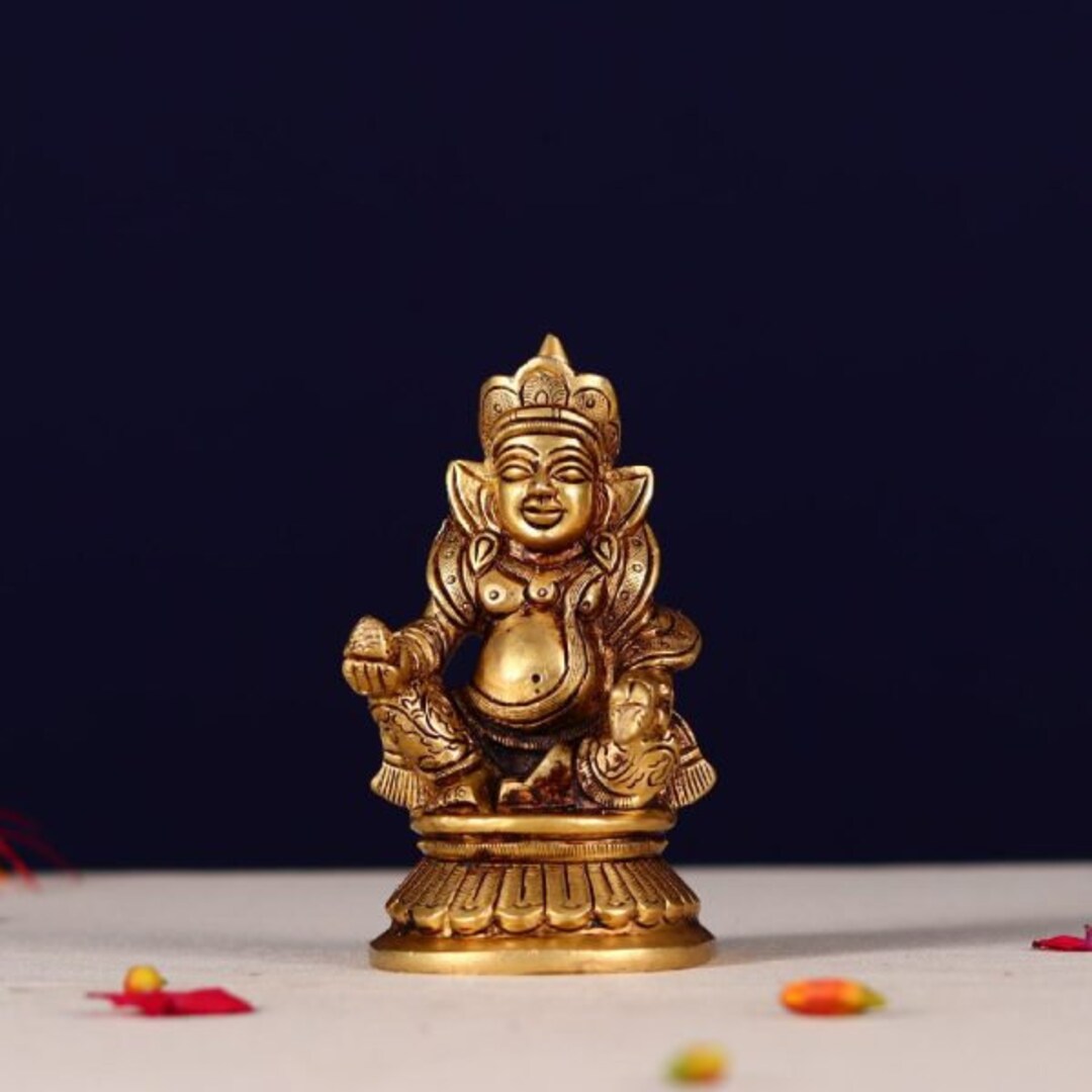 Kuber Statue Sitting Kuvera Statue, God of Wealth, Kubera Shakti, Hindu ...