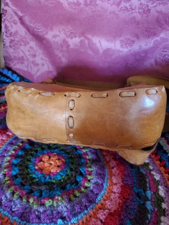 Vintage 1950's Tooled Leather Shoulder Bag - Gem Vintage 1950's Tooled Leather Shoulder Bag - Gem