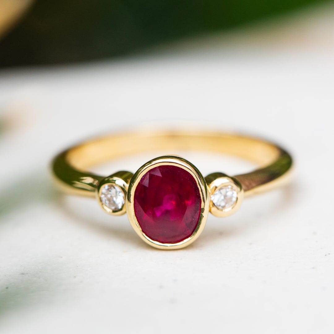 18k Gold Three-stone Ruby & Diamond Ring | Preloved Vintage Natural Red ...