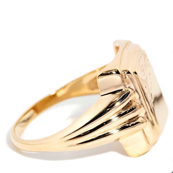 Montgomery 1970s Rectangular Signet Ring 9ct Gold - Gem