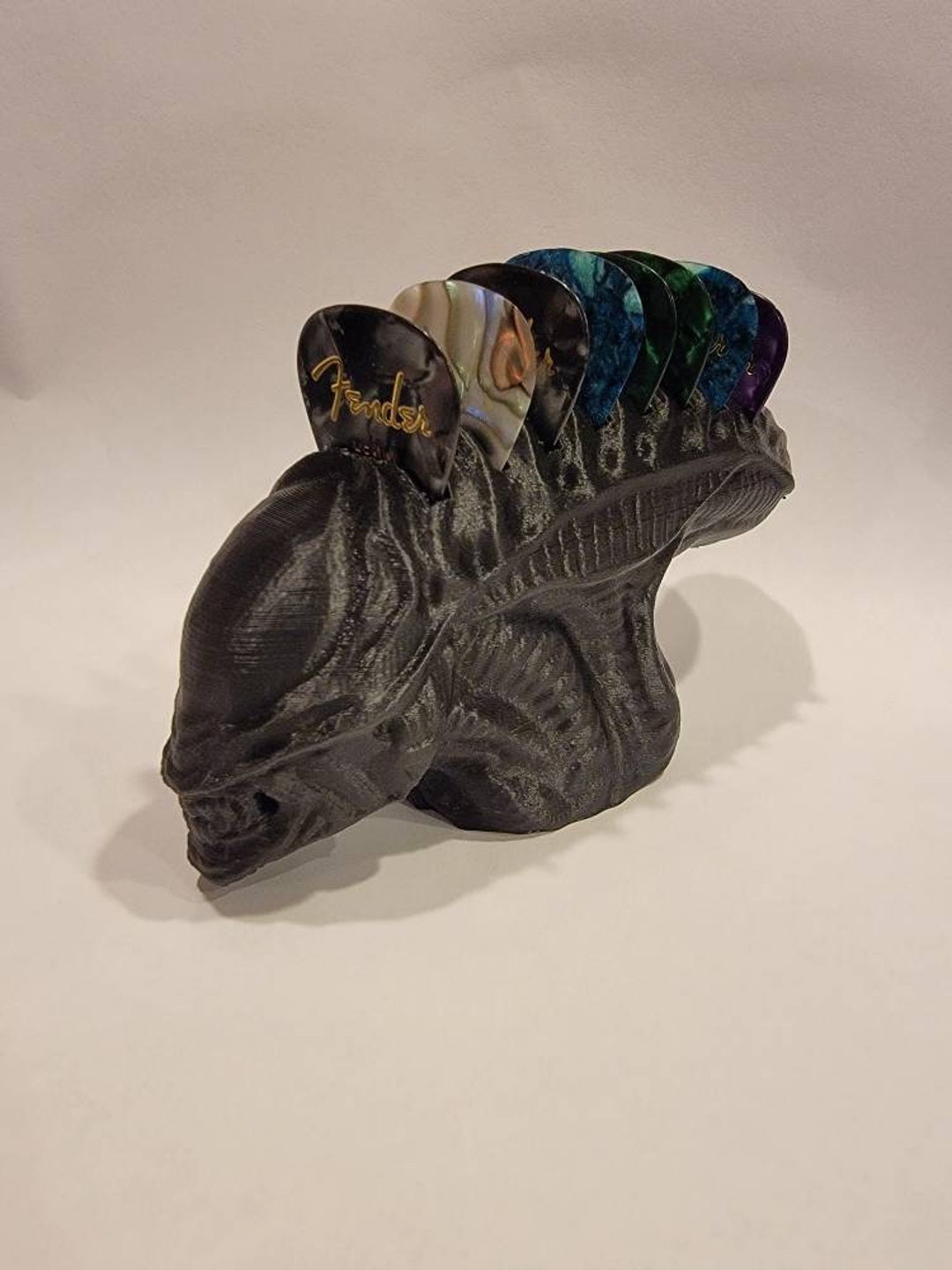 Alien Guitar Pick Holder Alien Vs Predator - Etsy