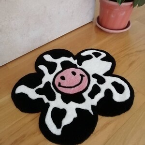 Flower Shaped Handmade Rug, Custom Tufted Rug for Bedroom, Living Room ...