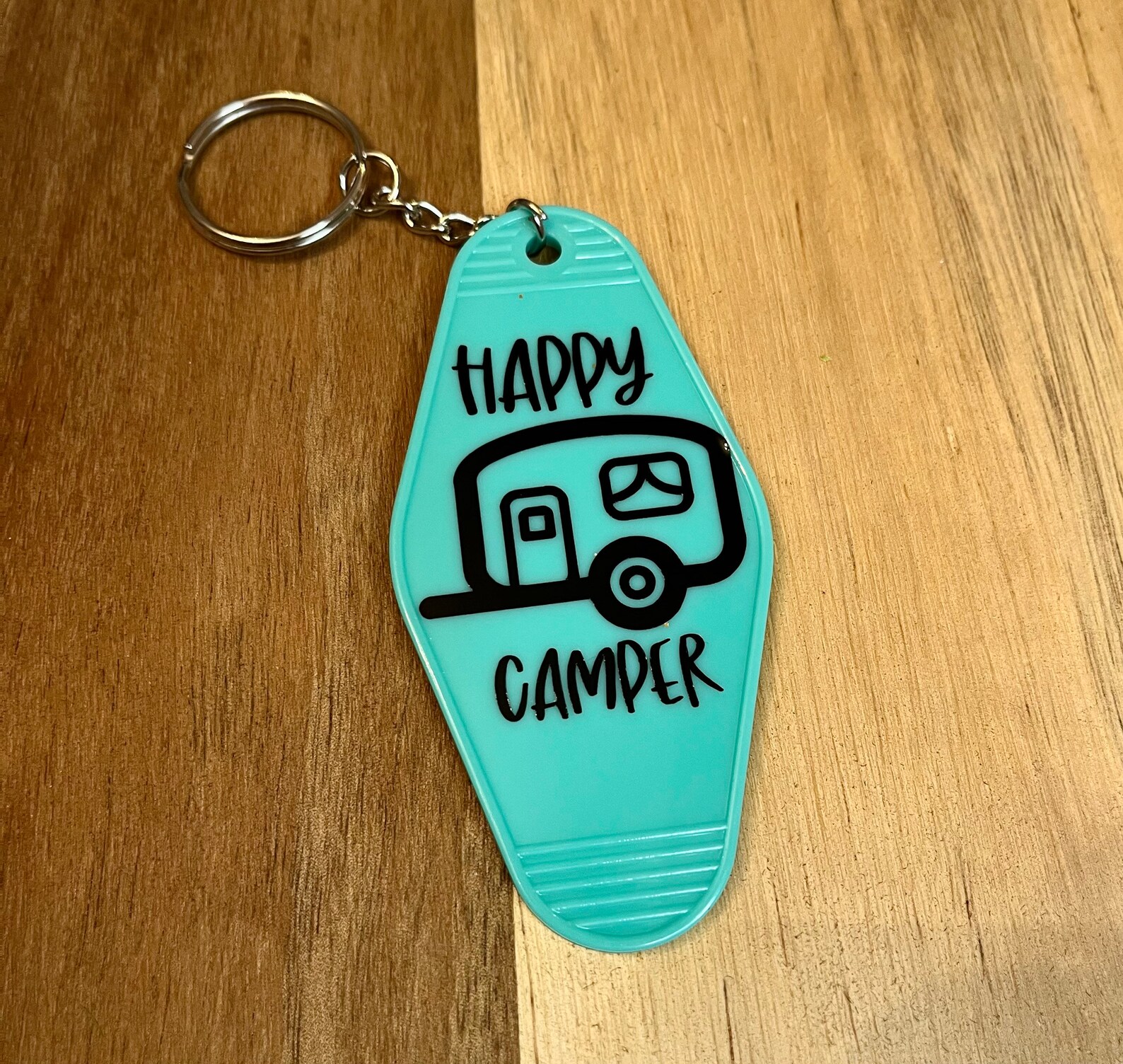 Camper Motel Keychain - Etsy