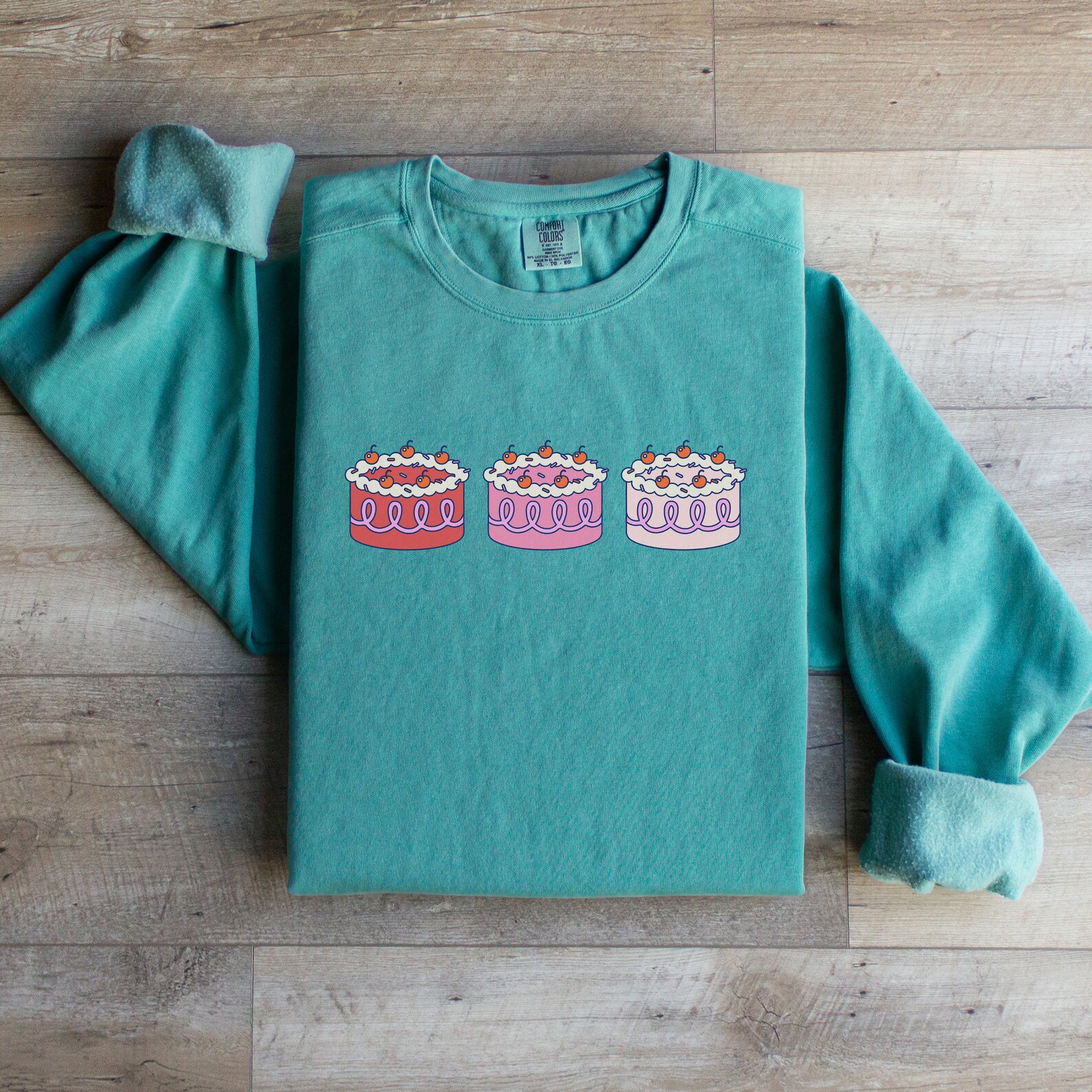 Cute Retro Cake Valentine Sweatshirt, Baker Sweatshirt, Women's ...