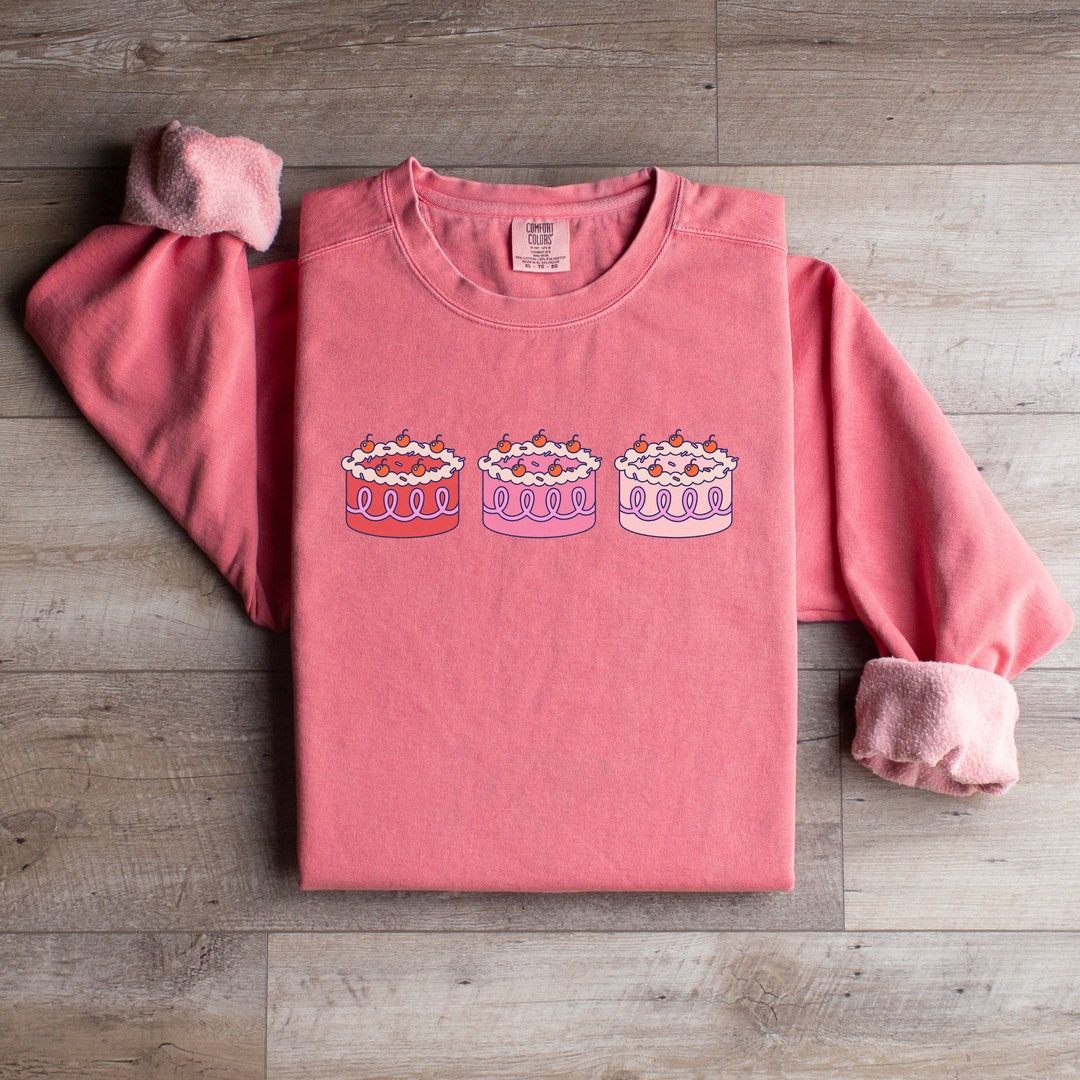 Cute Retro Cake Valentine Sweatshirt, Baker Sweatshirt, Women's ...