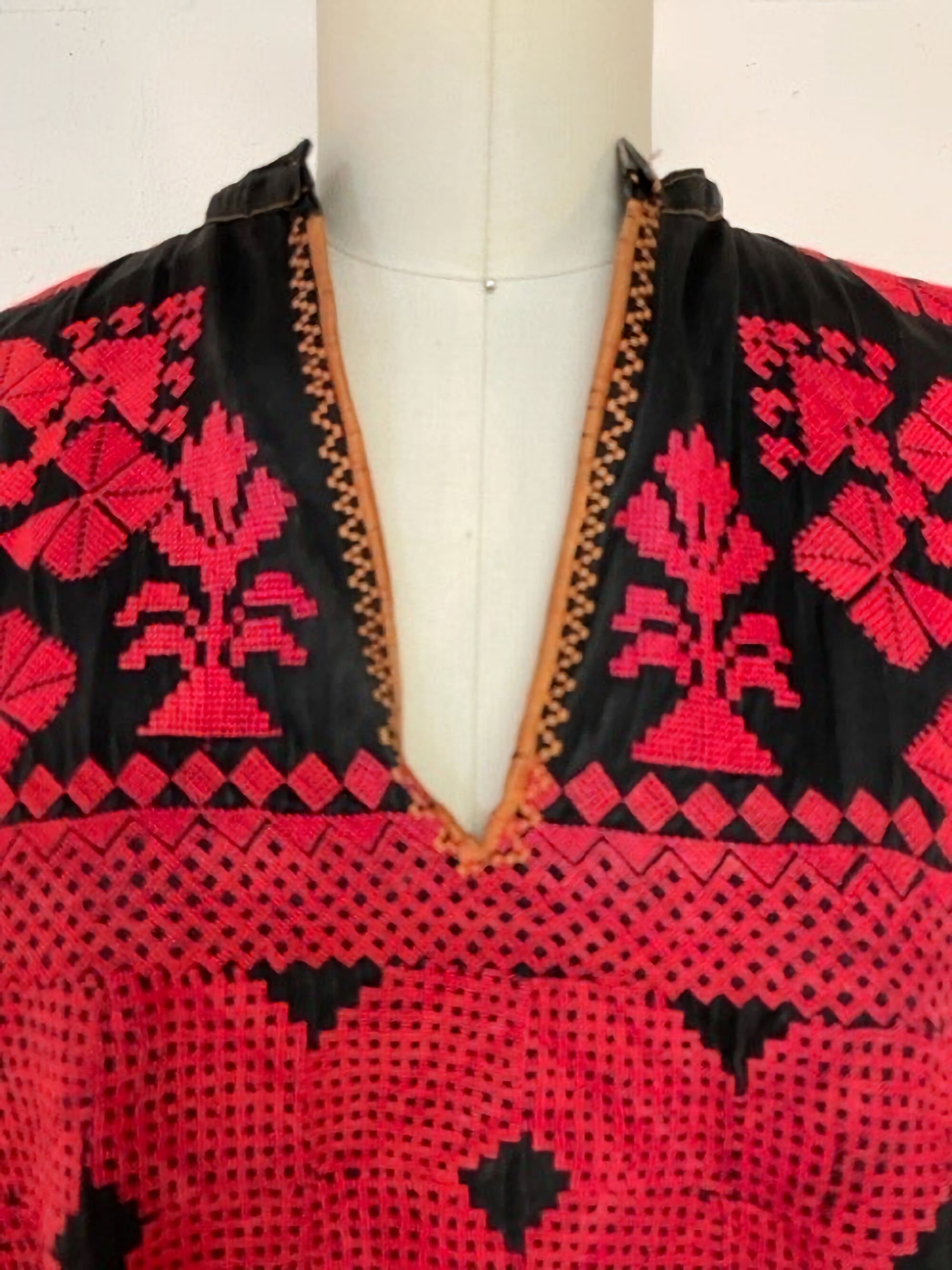 Antique Syrian Embroidered Women's Robe - Etsy