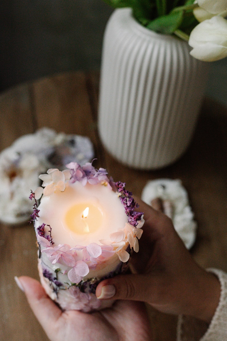 Dry Flowers Candle, Handmade Item, Botanical Candle With Flowers ...