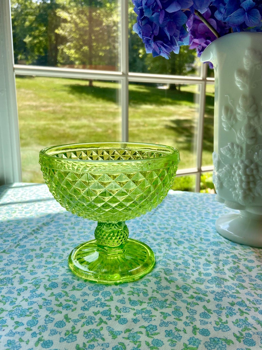 Vintage Bright Green Glass Trinket Dish, Diamond Point Footed Bowl - Etsy