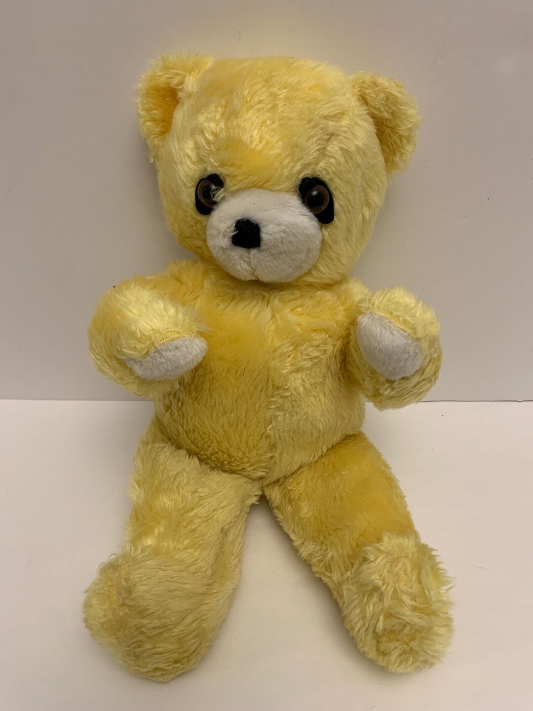 Vintage Knickerbocker Yellow Teddy Bear HTF Animals of Distinction Wind ...