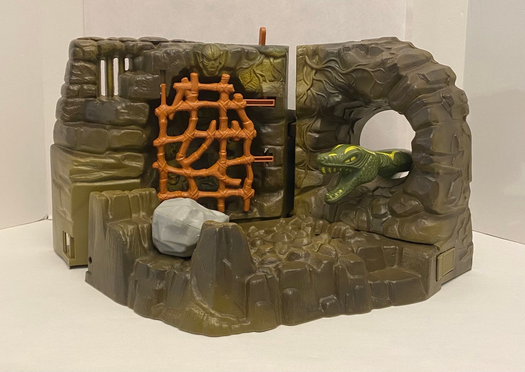 MOTU Evil Horde Fright Zone Playset He-man Masters of Universe ...