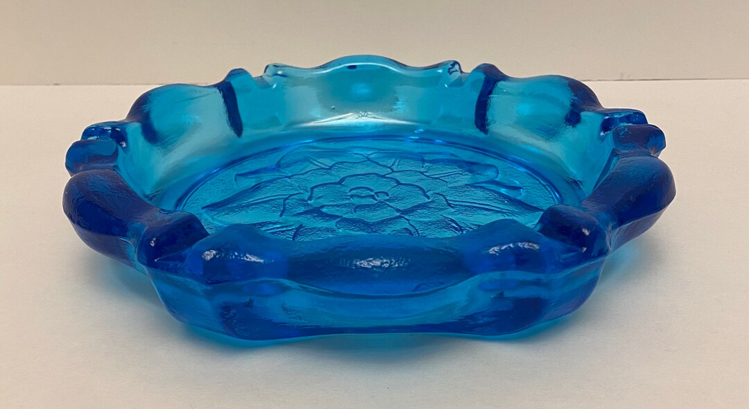 Vintage Tiara Exclusive Indiana Glass Horizon Blue Lotus 9.5 Ashtray ...