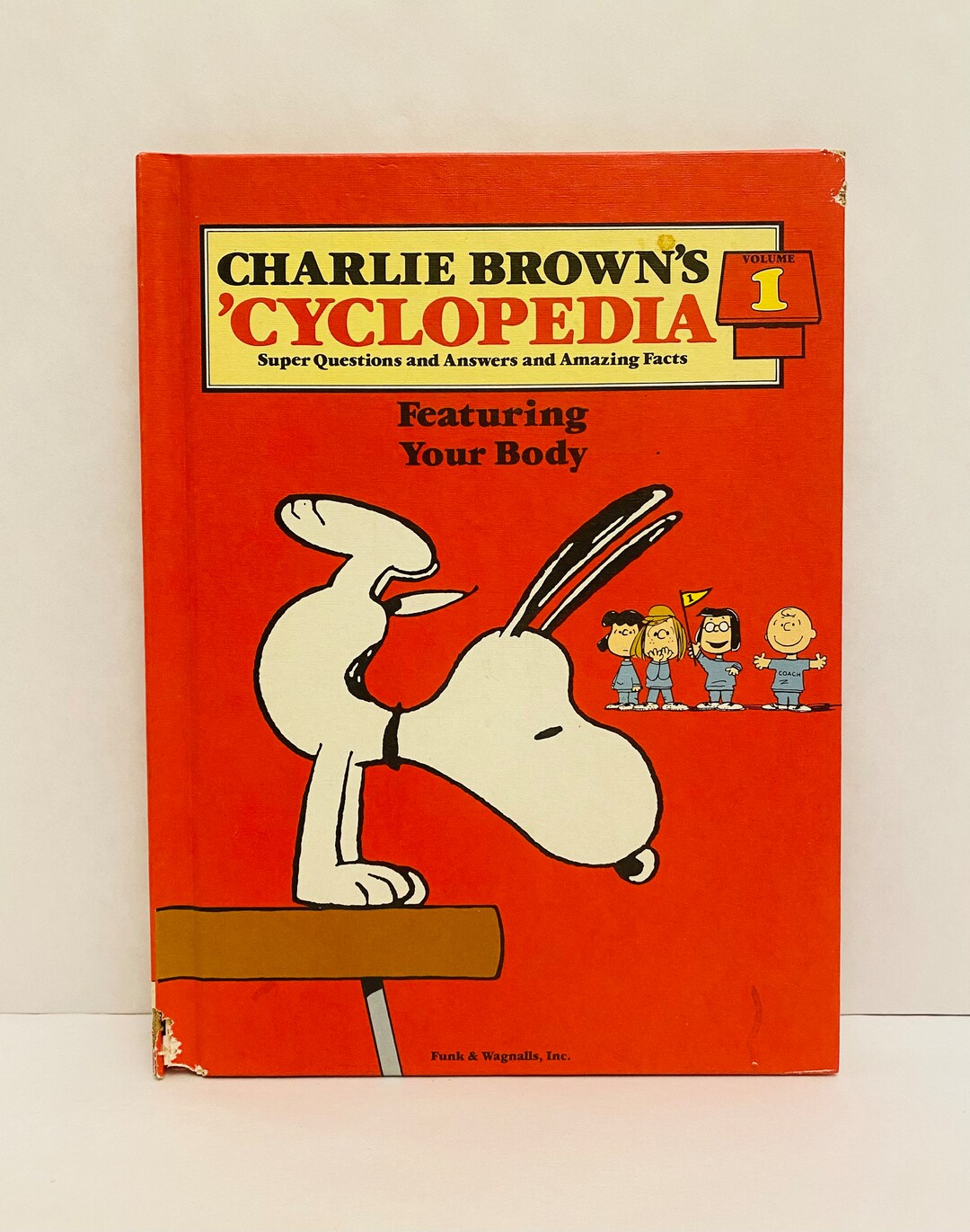 Vintage Charlie Browns cyclopedia 1980 Volume 1 Featuring Your Body ...