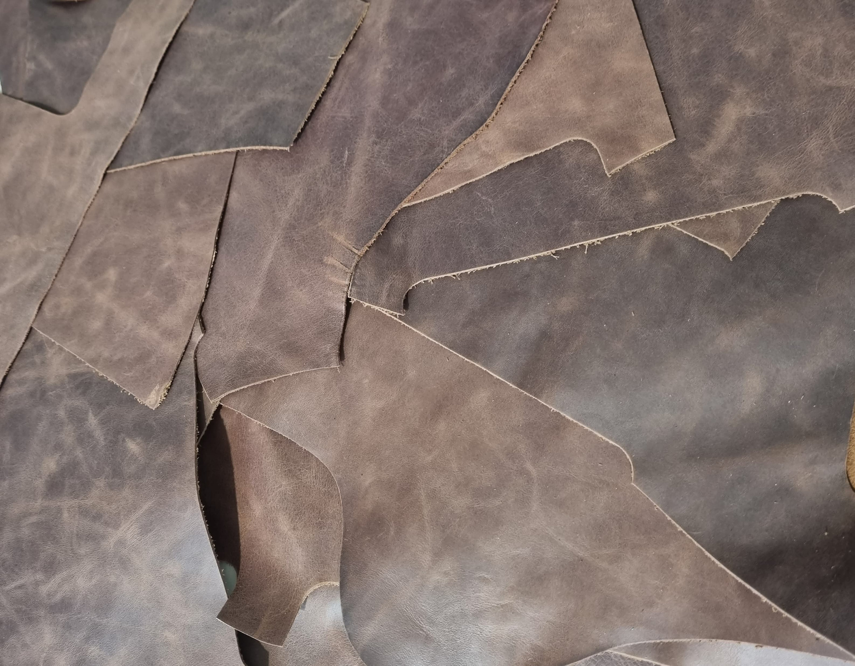 Crazy Horse Leather Off-cuts (1 Lb/0.5kg) - Leather for DIY Craft ...