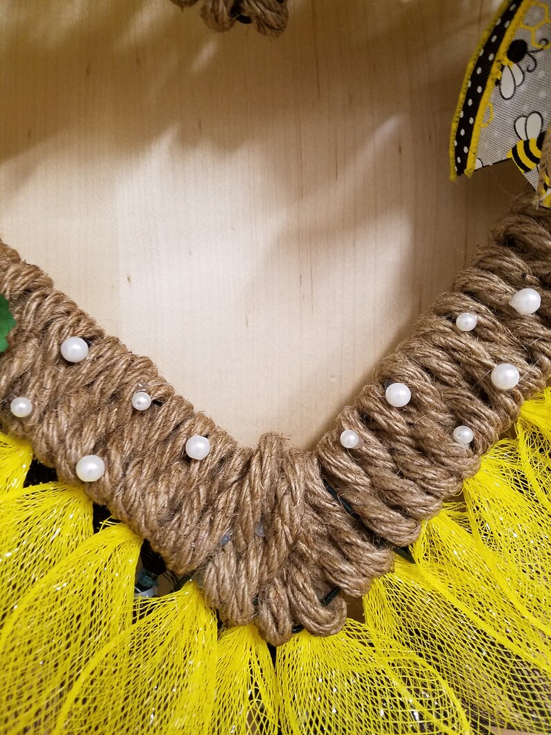 Bumblebee Heart Wreath - Etsy