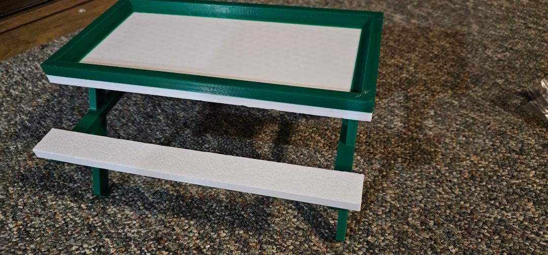 Chicknic Table (feed Table for Small Animals) - Etsy