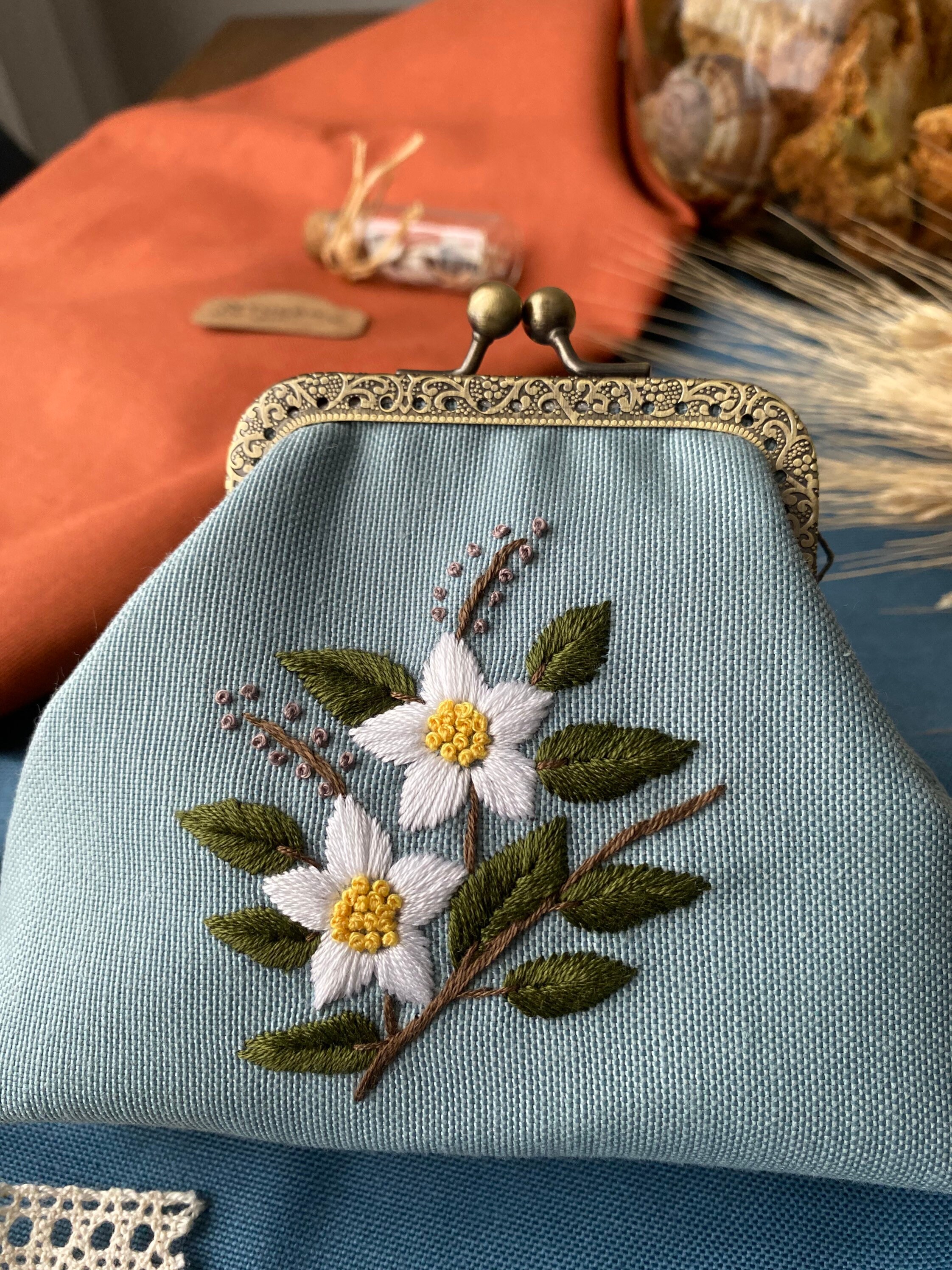 Blue Lily Floral Coin Purse Vintage Floral Wallet embroidered Coin ...