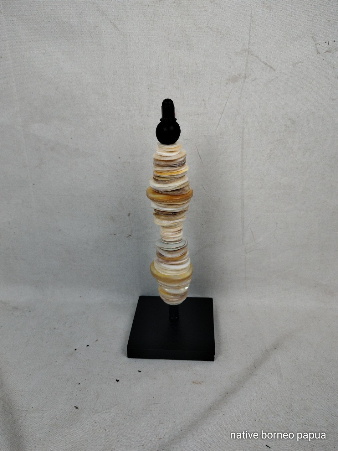 Lumi Shell Money Stick: Papua New Guinea Tribal Art Decor (25cm) - Etsy