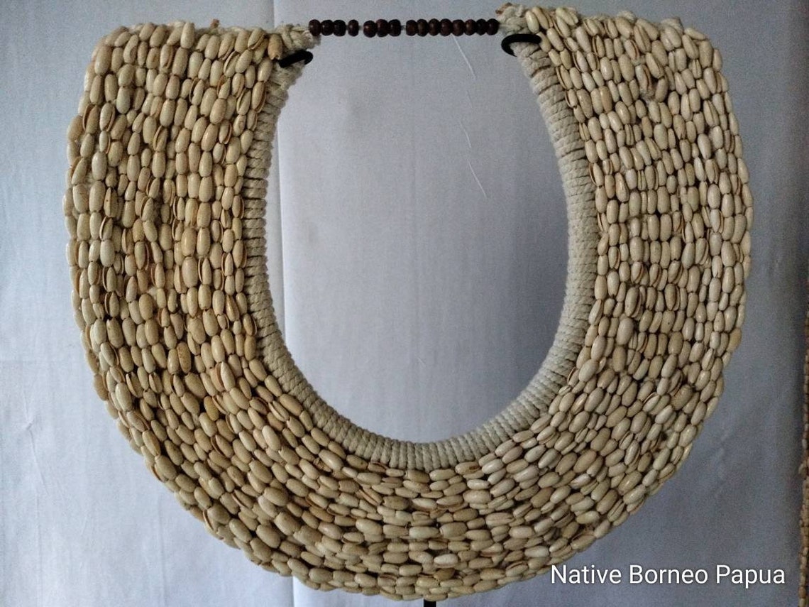 Papua BINGA Shell Necklace,home Decor, Wall Art, Aesthetic Room Decor ...