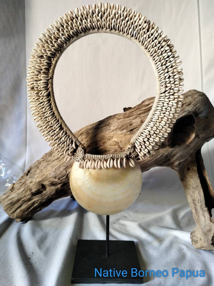 Necklace,native Papua New Guinea, Shell Currency Necklace, Goddess ...