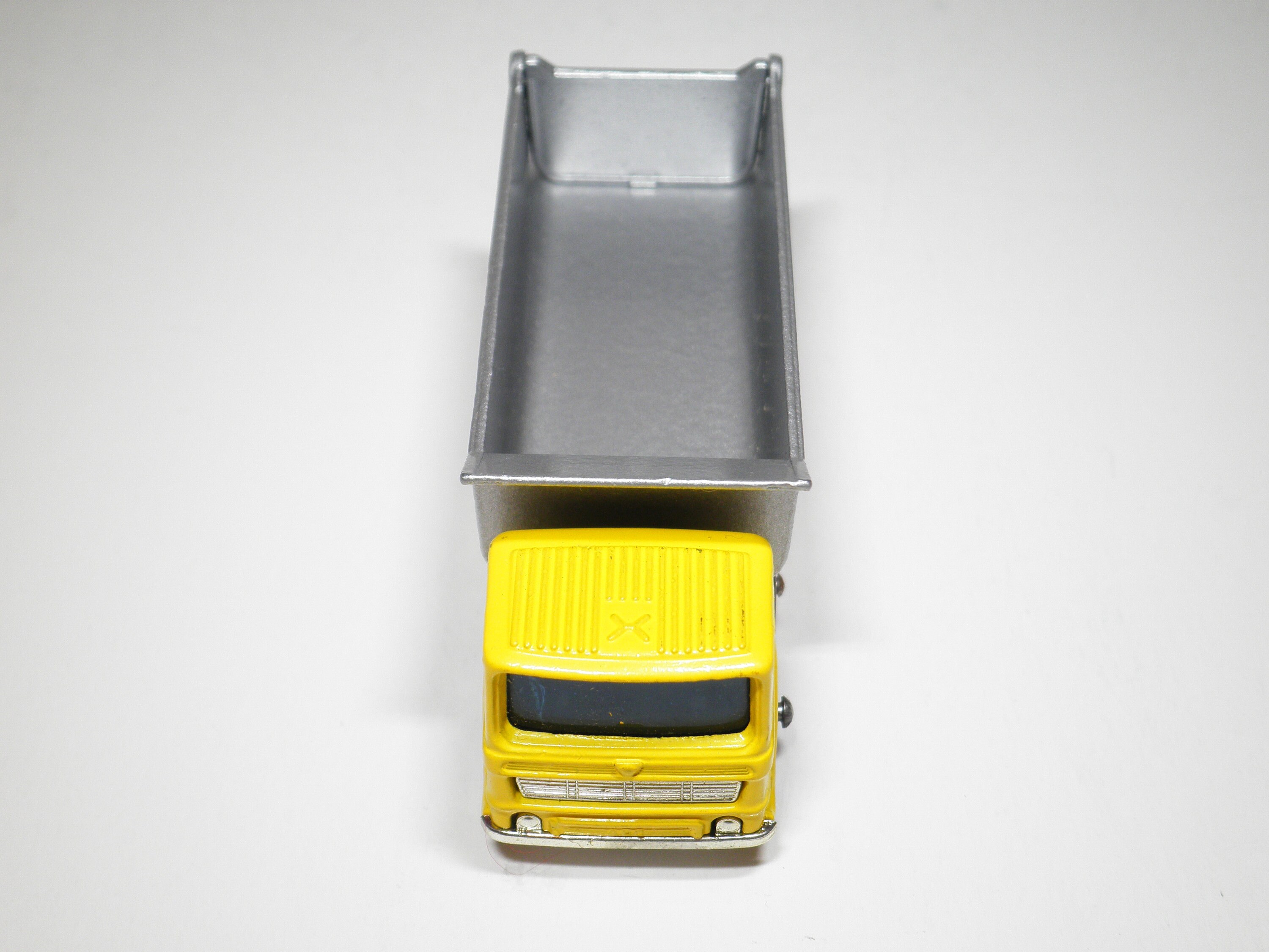 Matchbox "series" No. 51 8-wheel Tipper, RARE Yellow "douglas" No Box ...