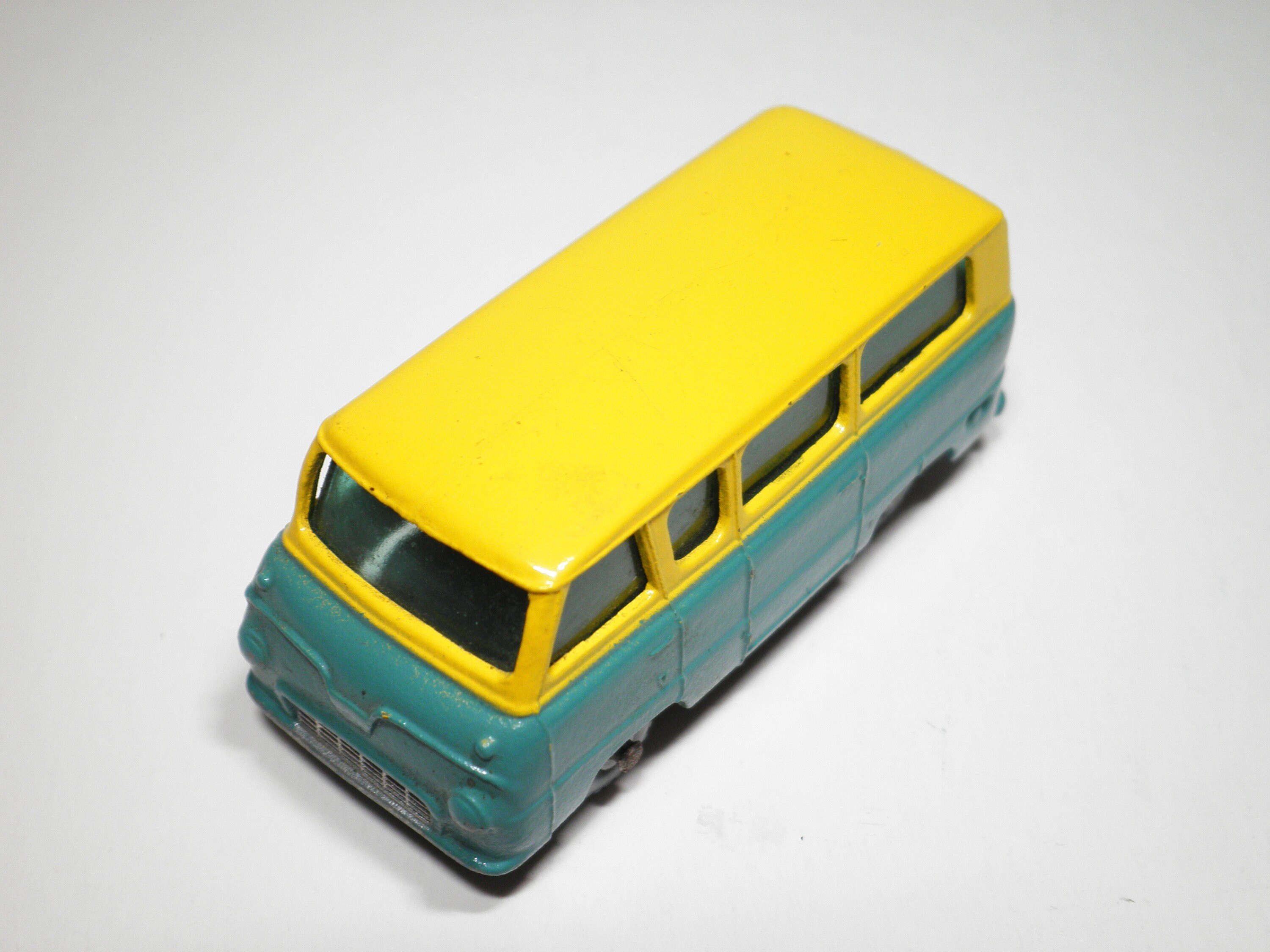 Matchbox "series" No. 70 Thames Estate Car, Grey Wheels, No Box ...