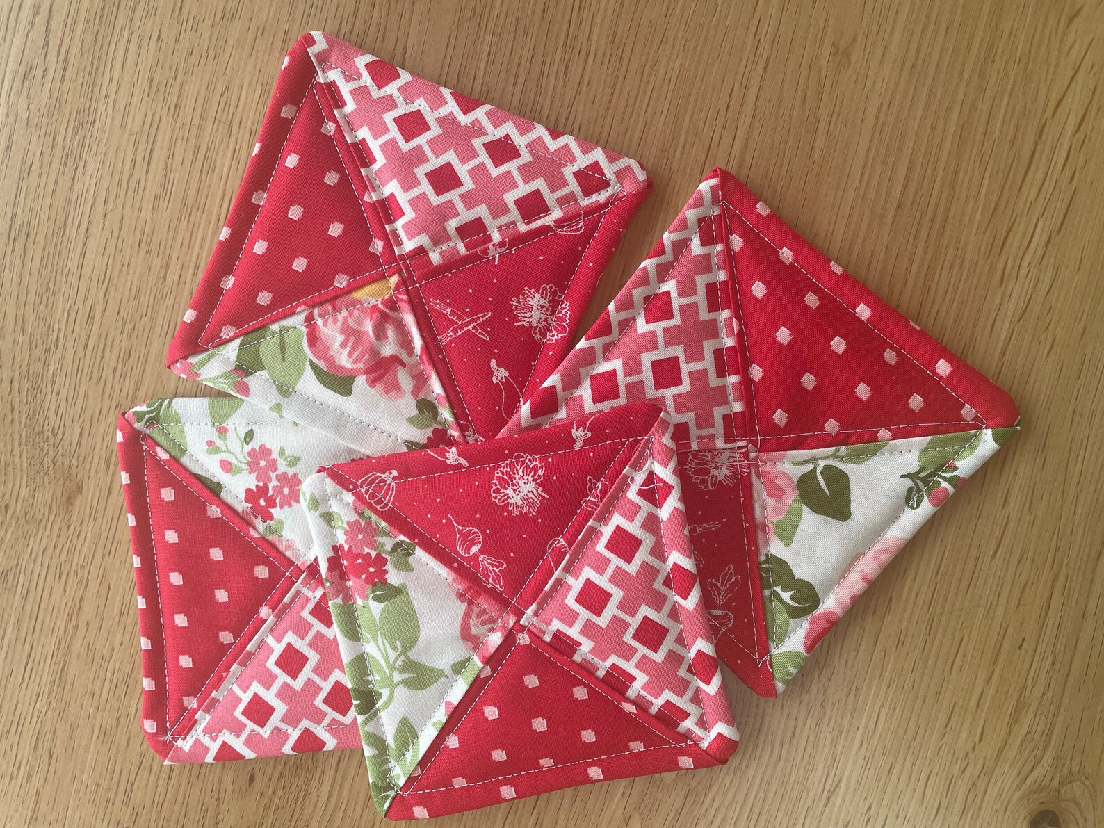 Set of 4 Quilted Fabric Patchwork Coasters in 100% Cotton. Choose Your ...