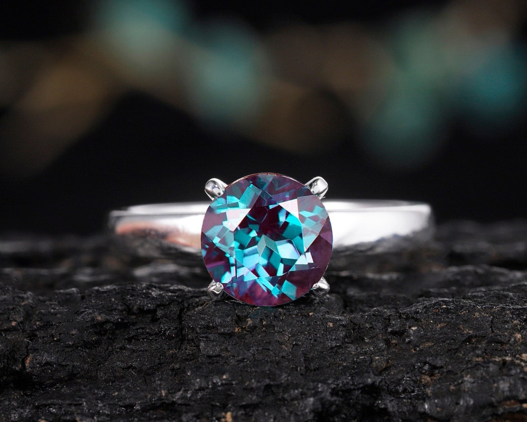 Vintage Alexandrite Solitaire Engagement Ring Unique Round Alexandrite ...