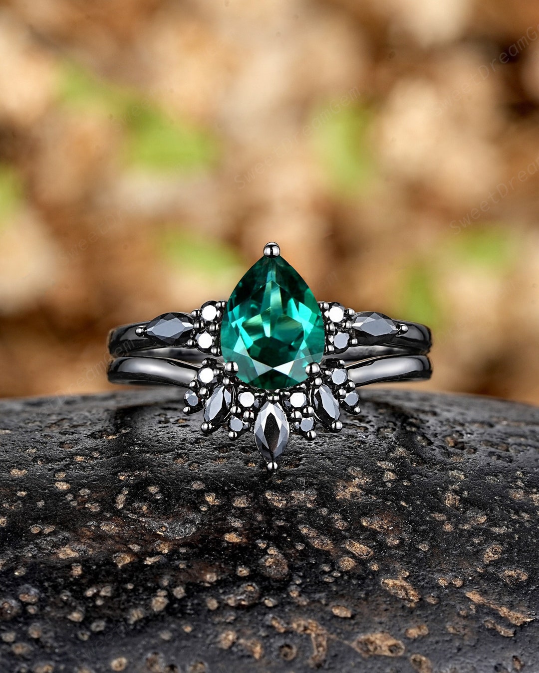 Pear Shaped Emerald Engagement Rings Set, Antique Green Emerald Promise ...