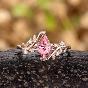 Kite Cut Pink Sapphire Engagement Ring Set 14k Gold Peach Sapphire ...