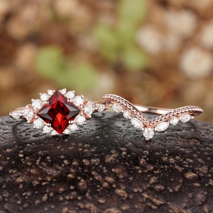 Vintage Princess Cut Garnet Halo Engagement Ring, Unique Garnet Bridal ...