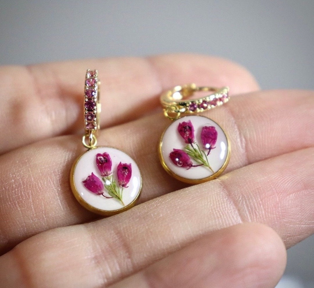 Botanical Earrings in Resin and Real Queen's Lace Flowers, 18k Gold ...