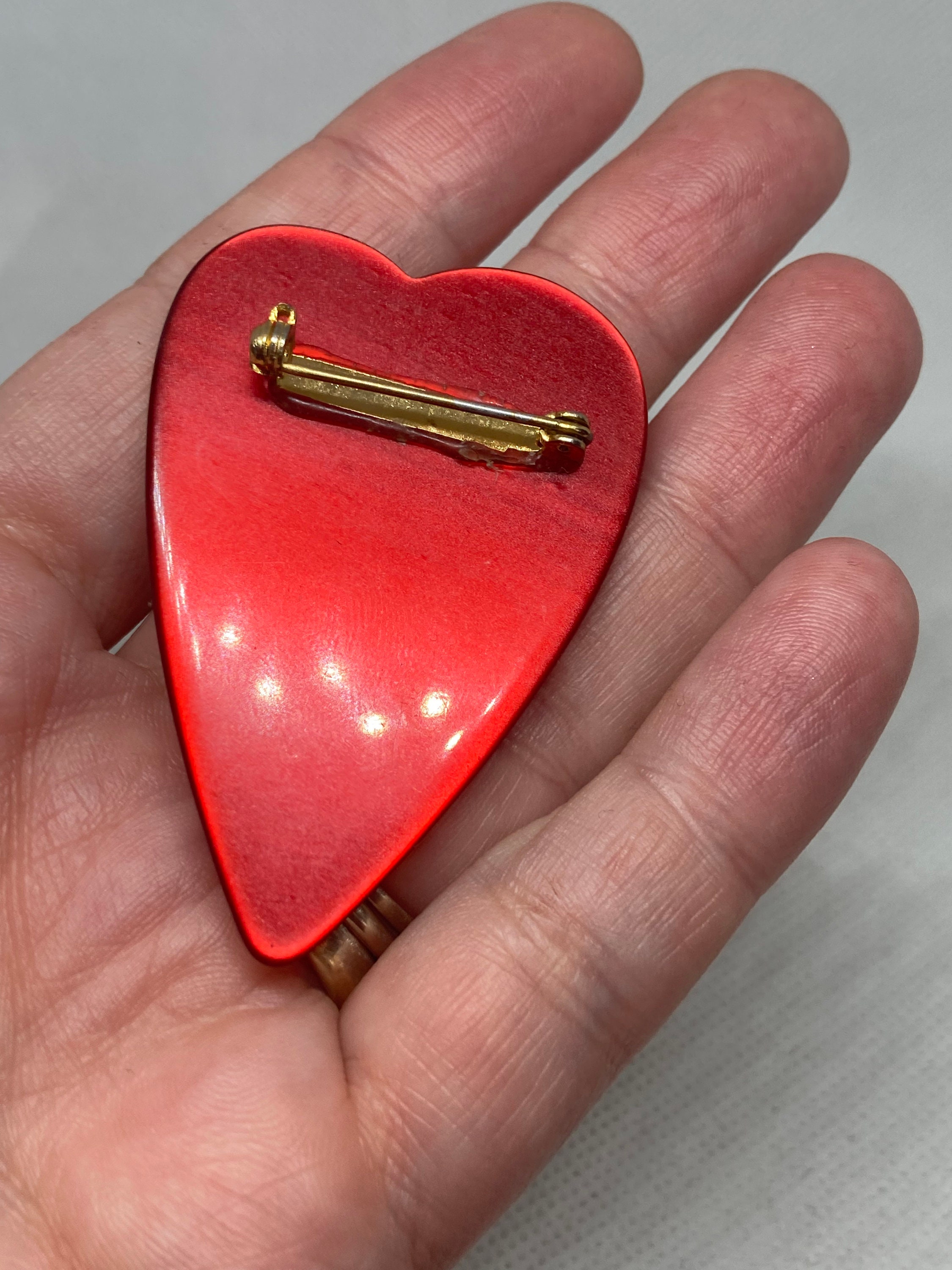 Vintage Large Plastic Red Heart Brooch - Etsy